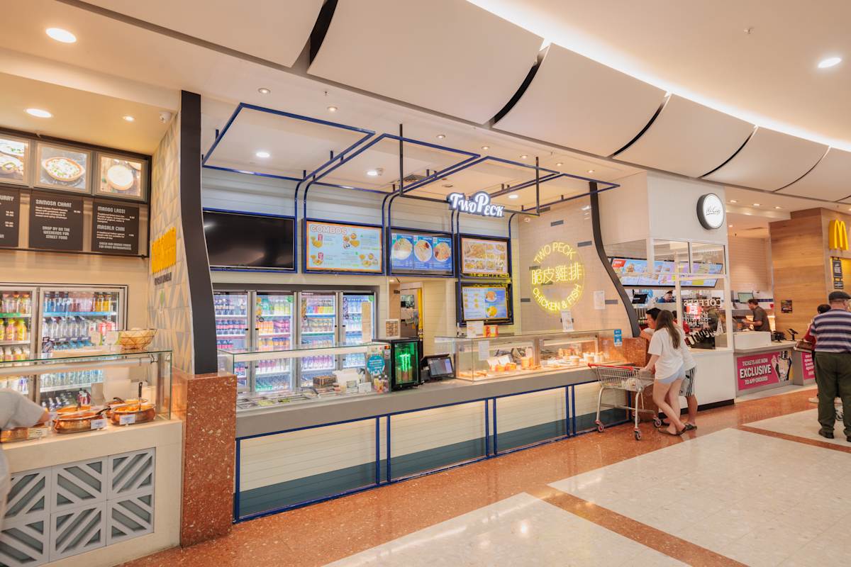 Two Peck at Westfield Carousel