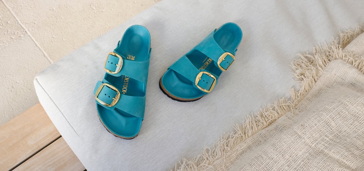 Bstore at Westfield Carousel