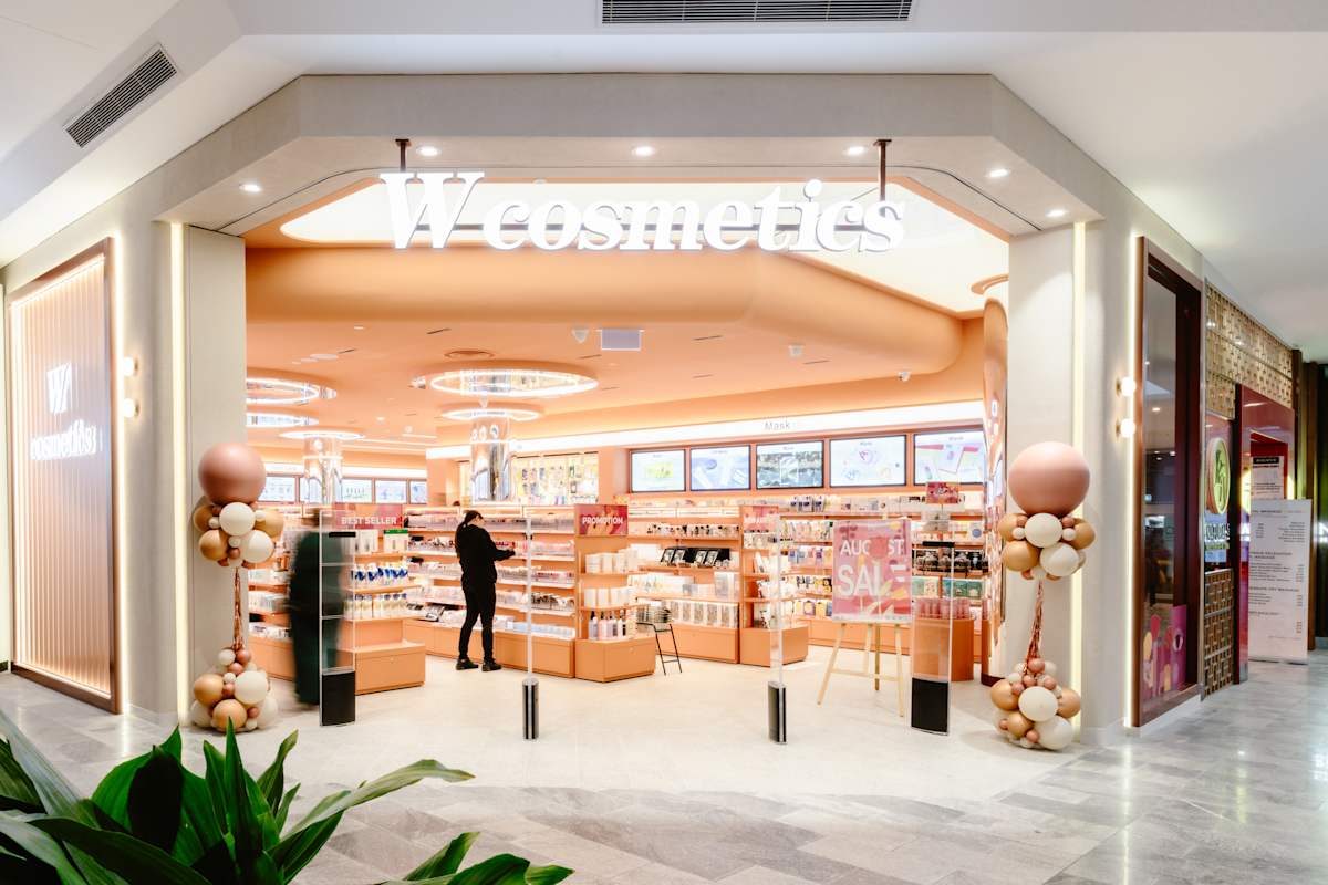 W cosmetics at Westfield Knox