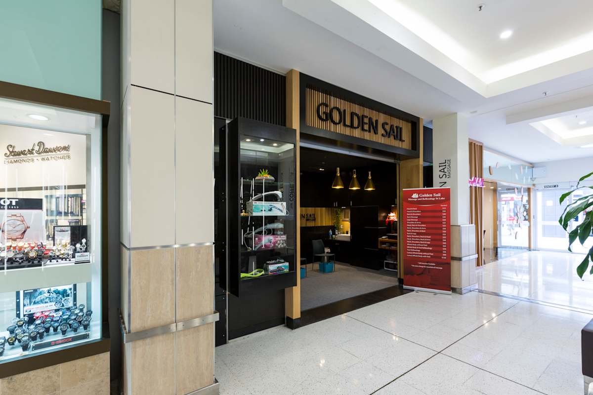 Golden Sail Massage at Westfield St Lukes