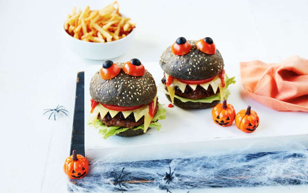 Deliciously Spooky Halloween Snack Ideas