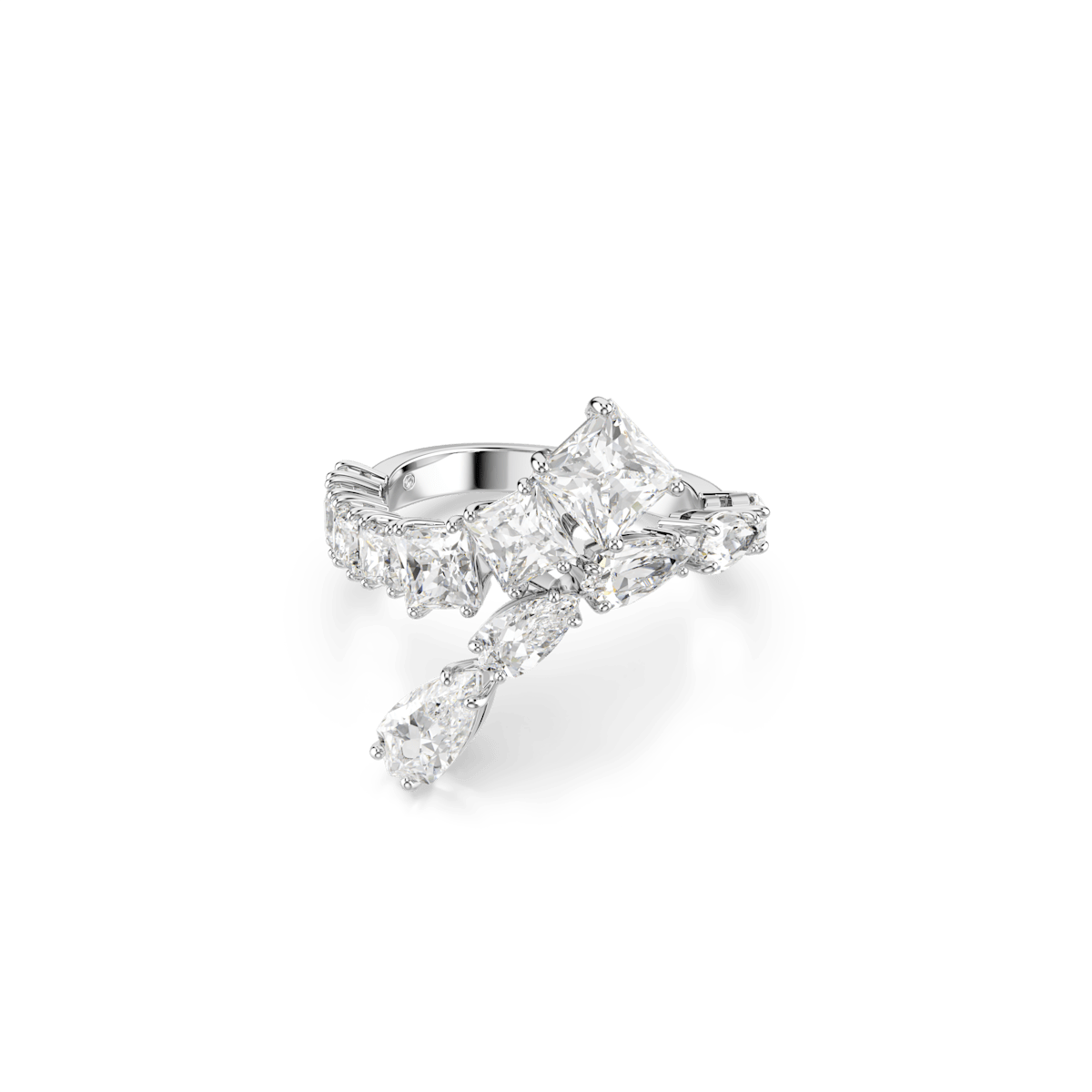 Swarovski: Illuminate the season with Swarovski