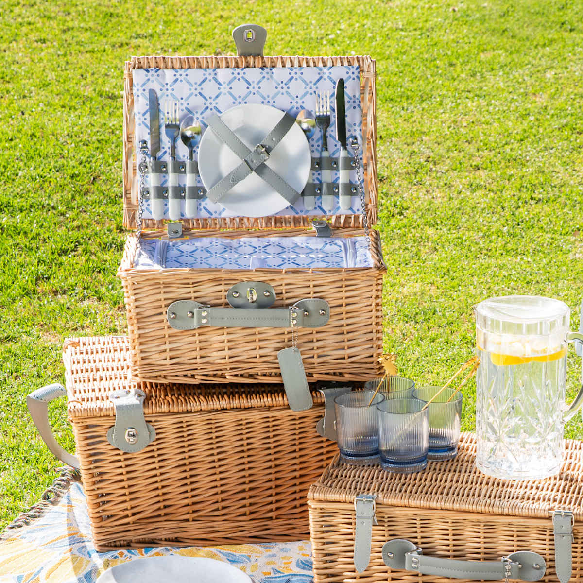 Wheel&Barrow: Picnic Season Just Got 30% Better