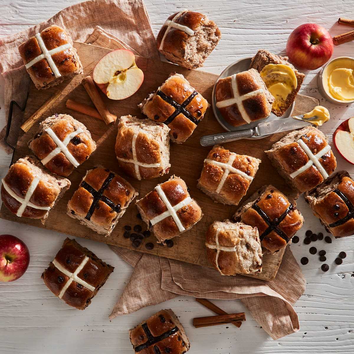 Bakers Delight: Freshly baked Easter classics