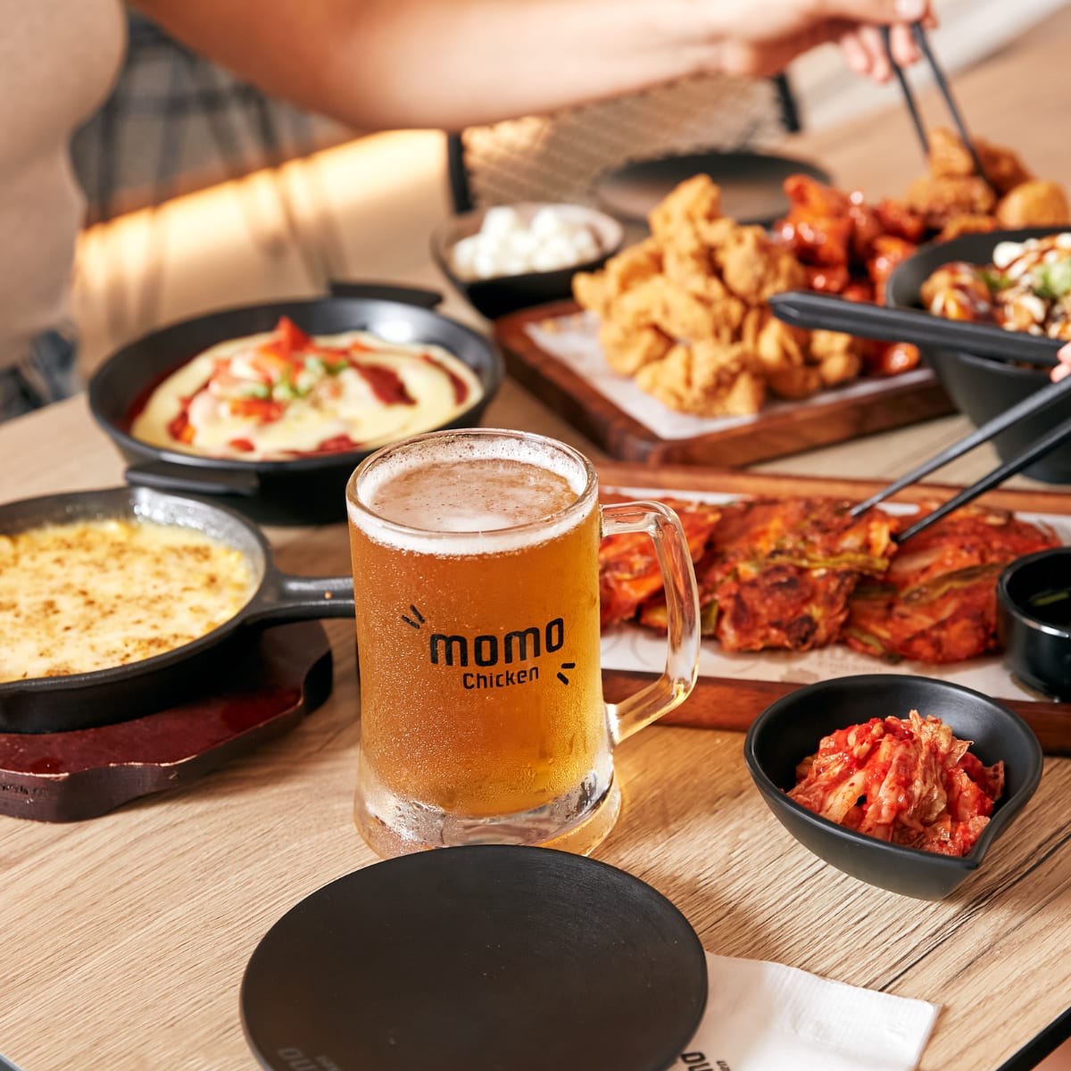 Momo Chicken & Yomo Frozen Yogurt & Açaí at Westfield Kotara