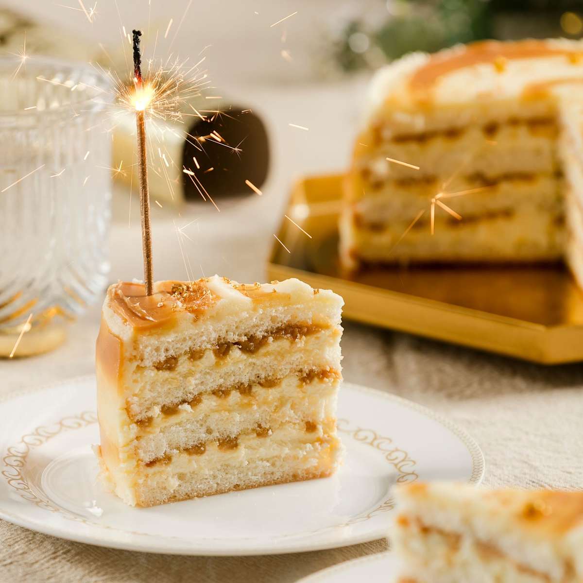 Shingle Inn: Salted caramel swirl cake