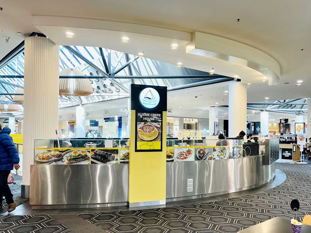 Mr & Mrs Crepe at Westfield Belconnen