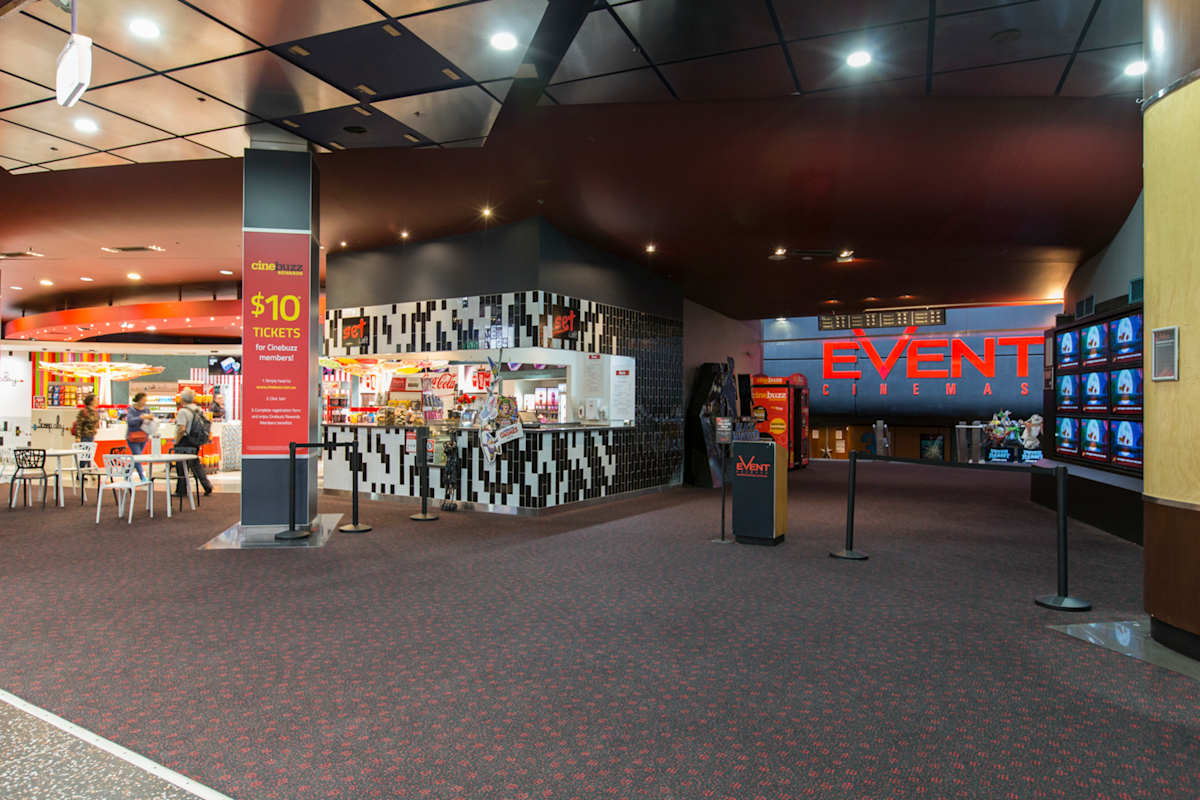 War 2 showtimes at Westfield Burwood