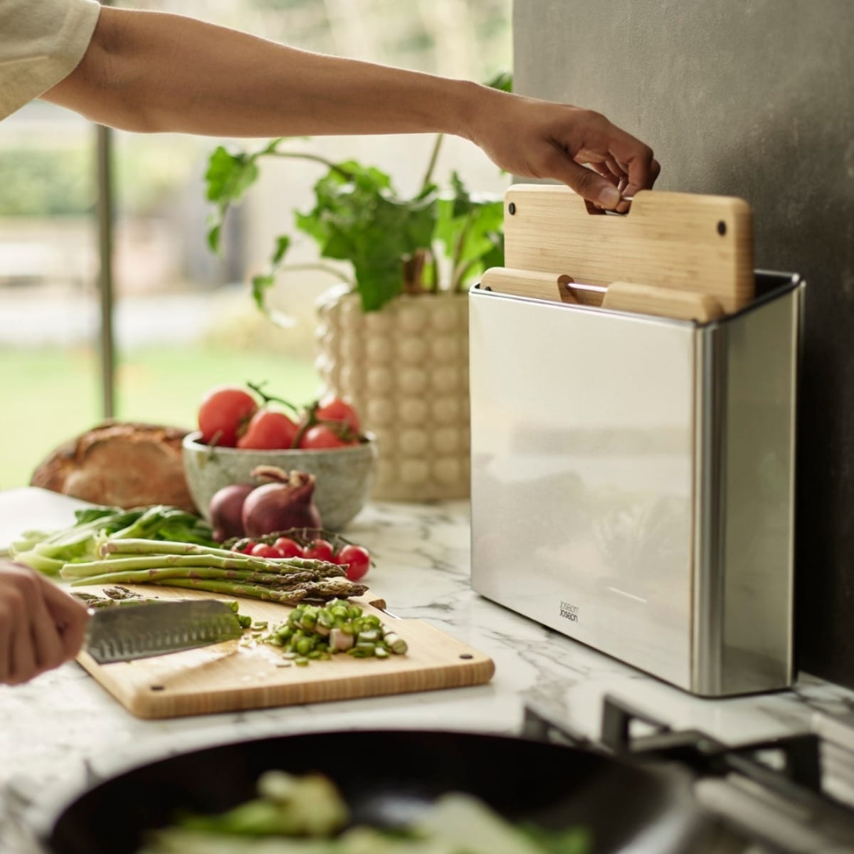 Howards Storage World: Boxing Day Sale